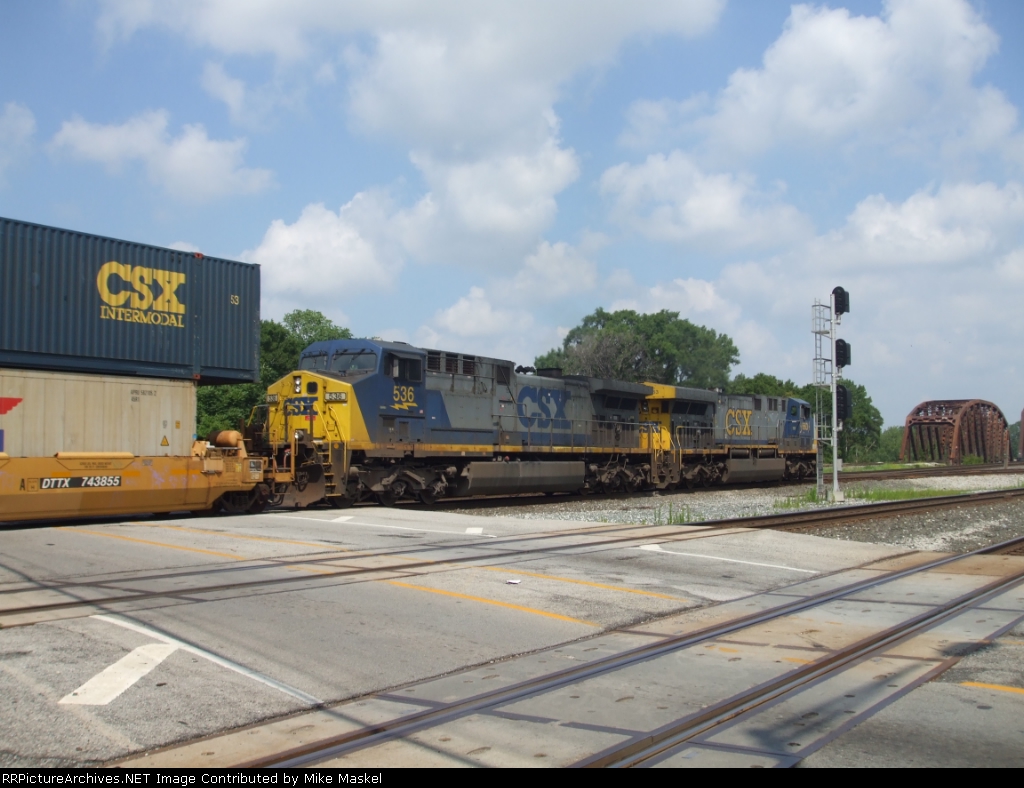 CSX 663